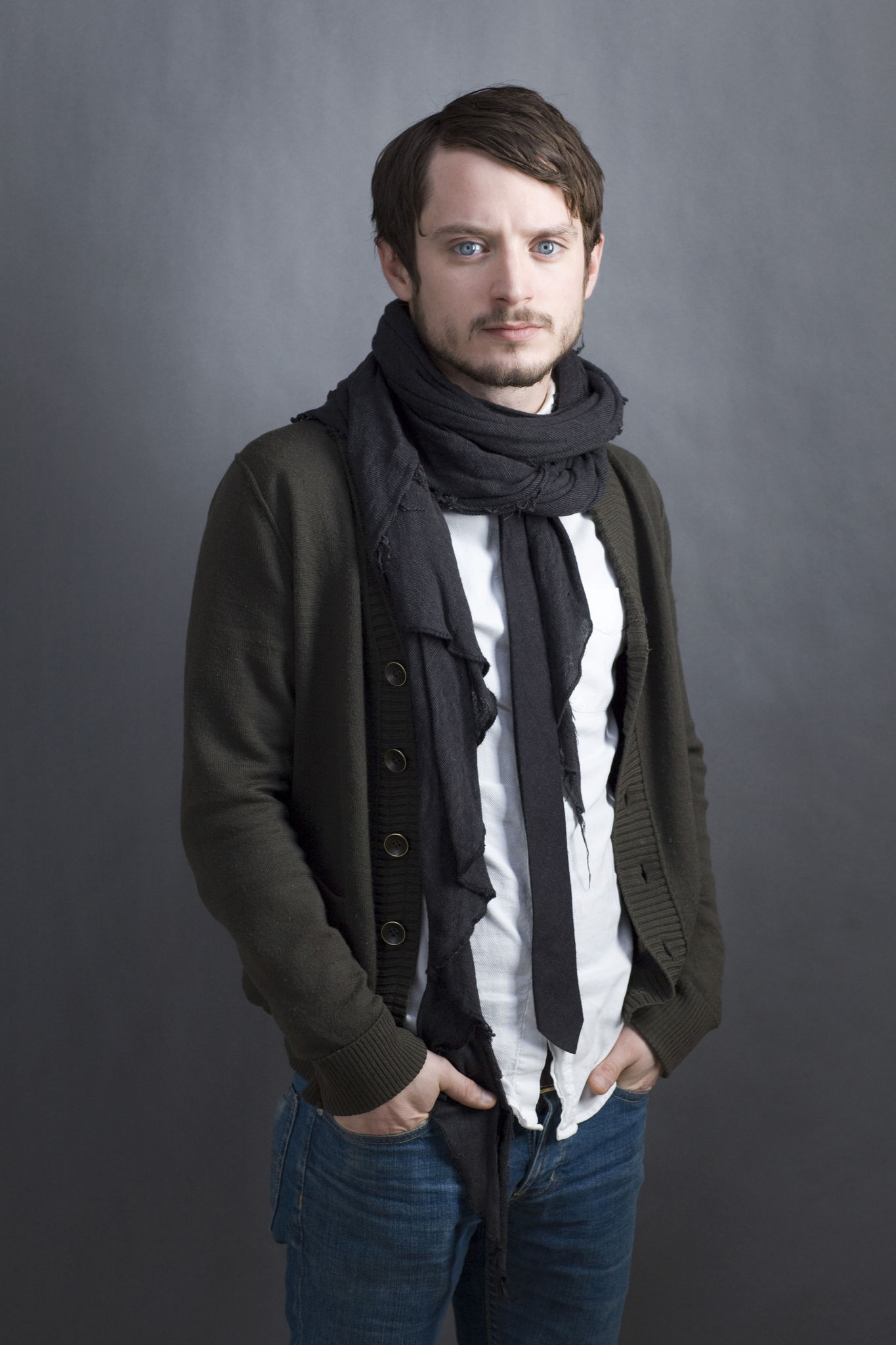 Jeff Vespa (2010) - Jeff-004 - Simply Elijah Wood